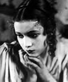 Suzanne Charpentier's Instagram, Twitter & Facebook on IDCrawl